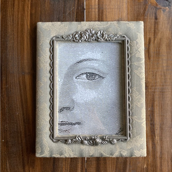 Vintage | Accents | Picture Frame With Lace Trim And Pewter Rosettes ...